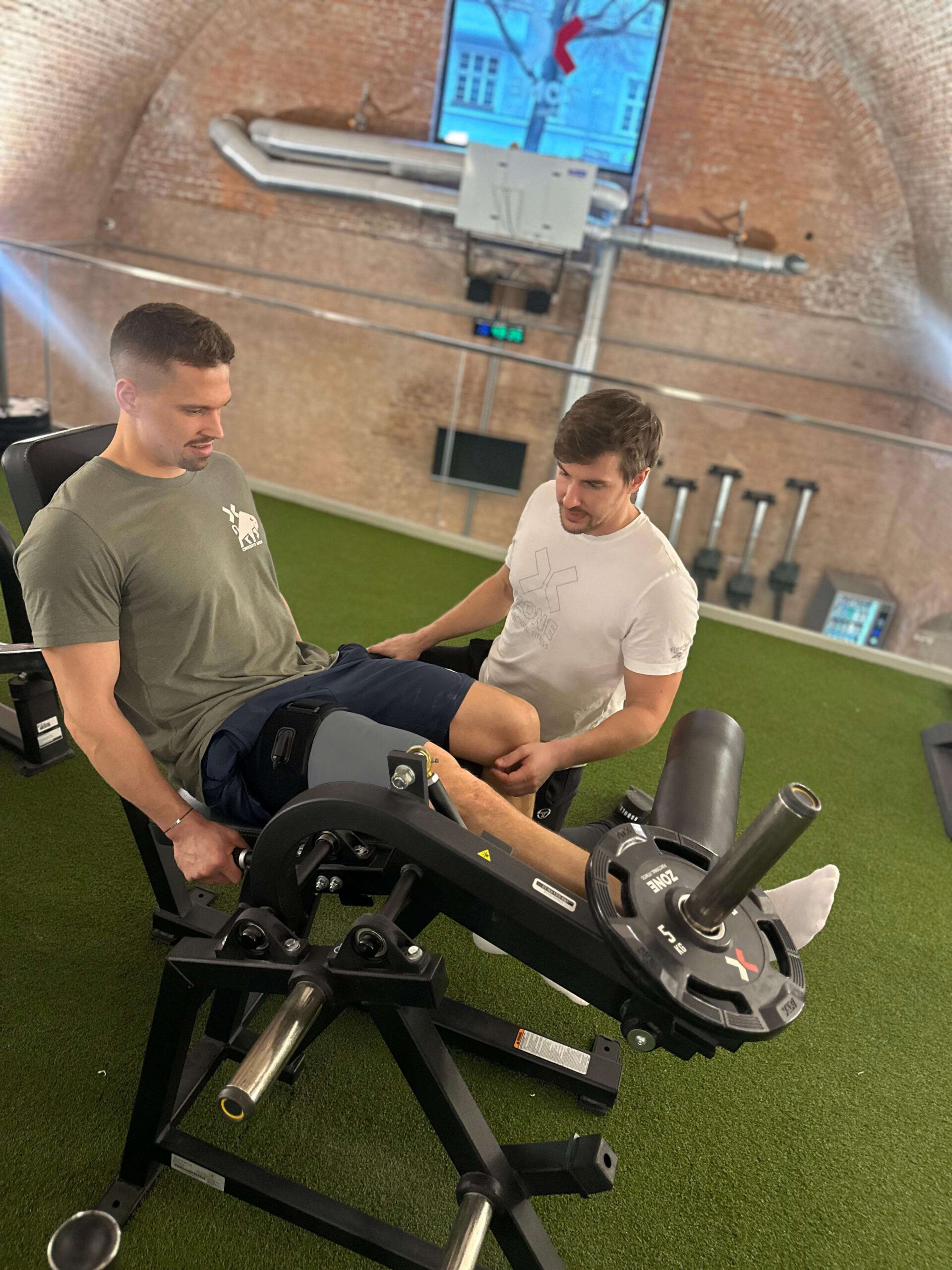 Effektive Rehabilitation mit Bloodflow Restriction Training ...